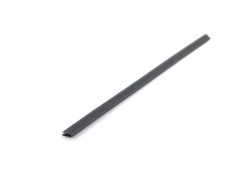 Left Outer Window Channel Seal for BMW 3 Series E30 (OEM 51211913057).